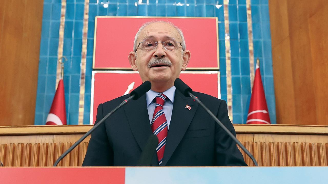 Kendinden başka her şeyi değiştirdi! CHP'nin önünde üç seçenek ...