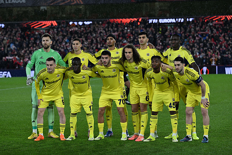 Fenerbahçe'nin Nottingham Forest maçı performansı İngiltere'de ses ...