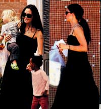 Sandra, Angelina'nın izinde - Son Dakika Magazin Haberleri