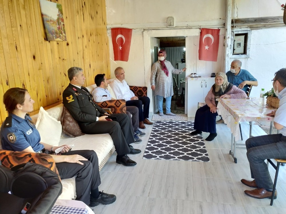 Daday protokolü şehit annesini yalnız bırakmadı - Kastamonu Haberleri