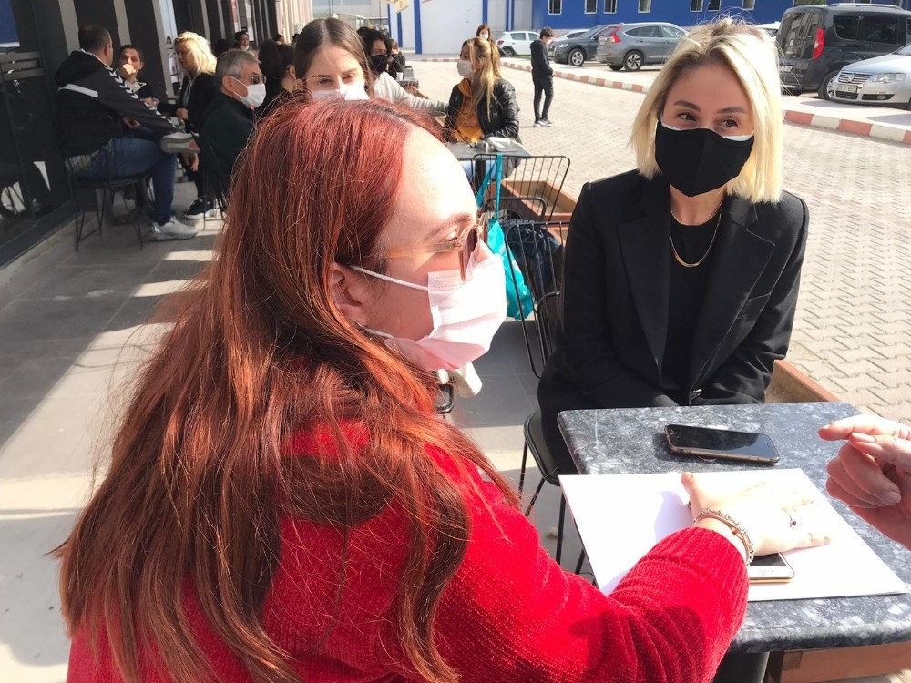 SEY Vakfı’ndan enkazdan kurtarılan konservatuvar öğrencisi İnci’ye ...