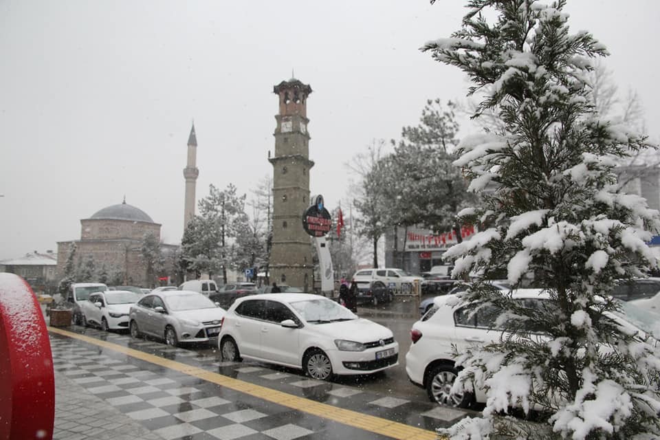 Sungurlu’da yılın ilk karı yağdı - Çorum Haberleri