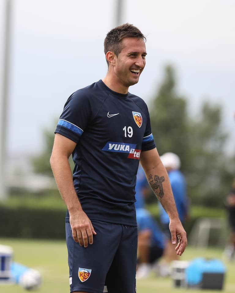 Mario Gavranovic ilk antrenmanına çıktı - Kayseri Haberleri