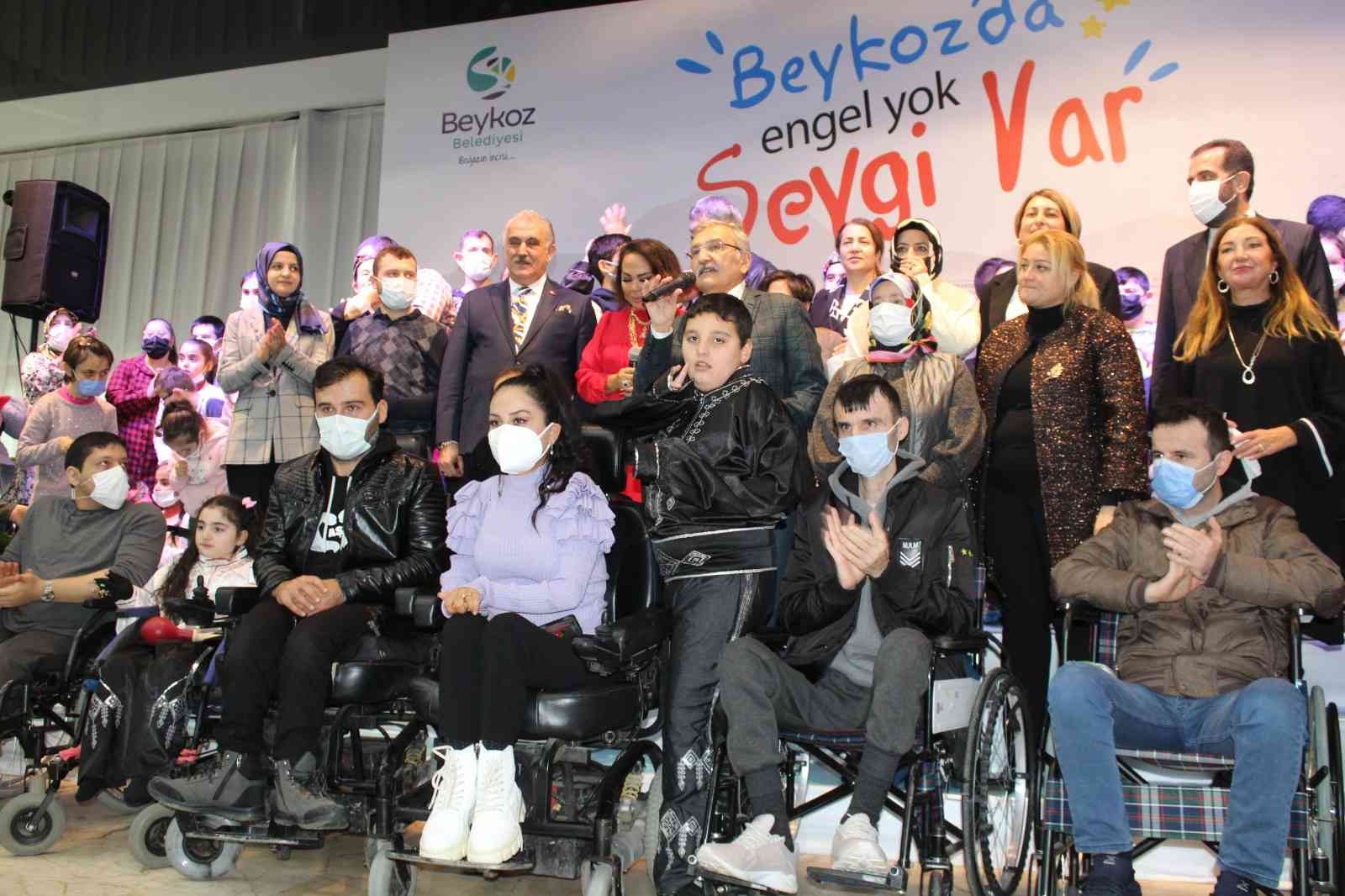 Safiye Soyman ve Faik Öztürk Beykozlu engelli bireylerle buluştu ...