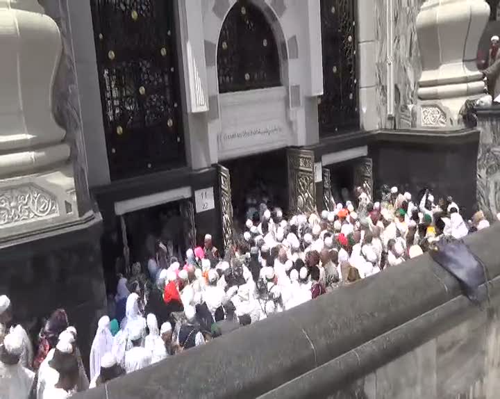 Kabe'de Cuma namazı izdihamı videosunu izle | Son Dakika Haberleri